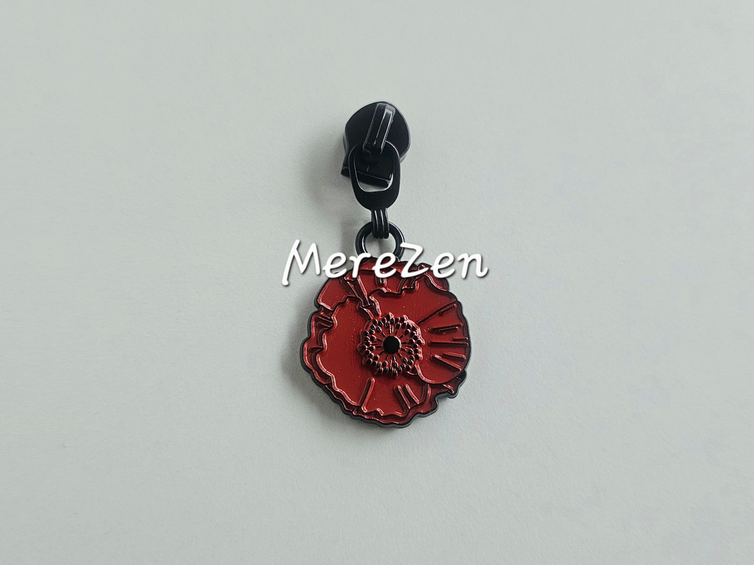 OBS Poppy Zipper Pull - No.5 – MereZen